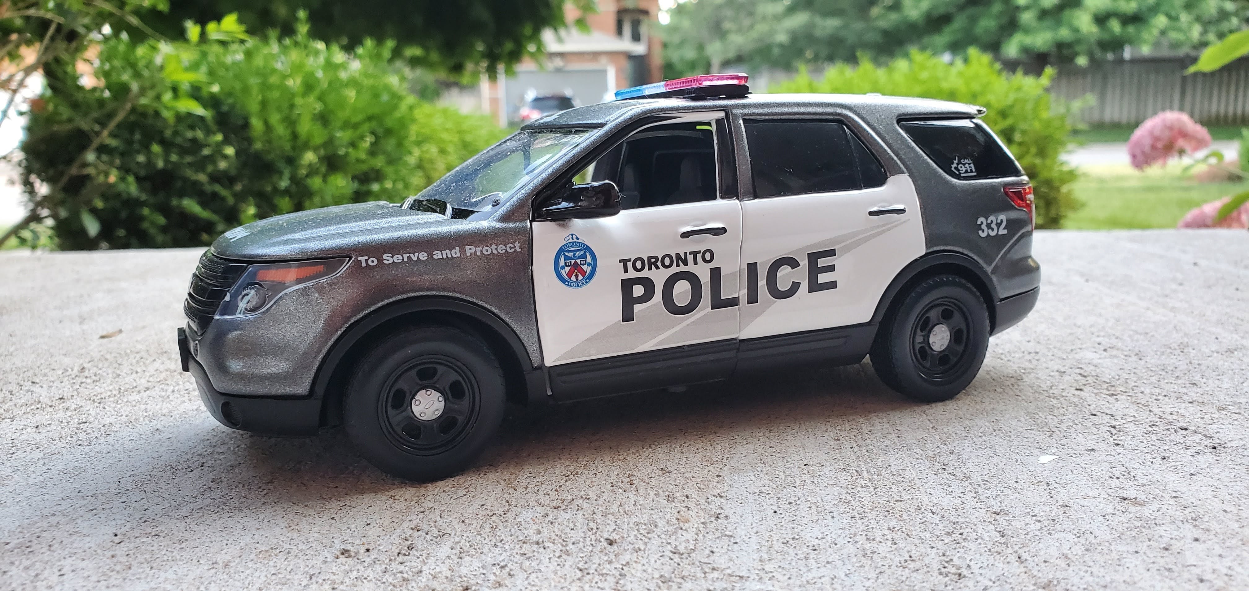 Motormax 1:18 Toronto Police 2015 Ford Interceptor Utility - Gray ...